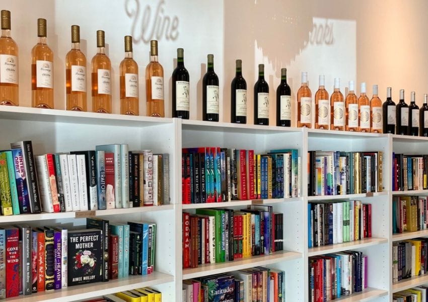 Bookstores in Tampa Bay: A Reader’s Treasure in the Area