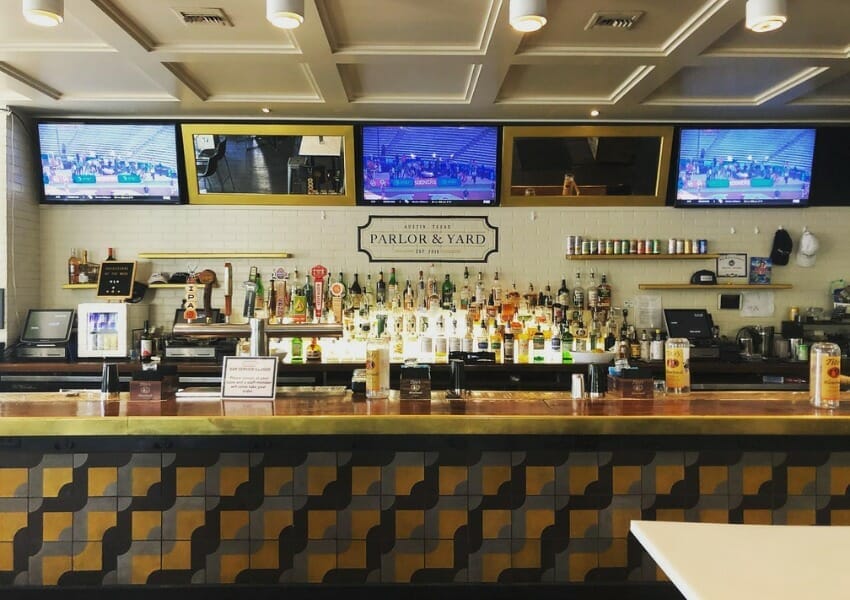 5+ Sports Bars in Downtown Austin to Watch Your Fave Teams