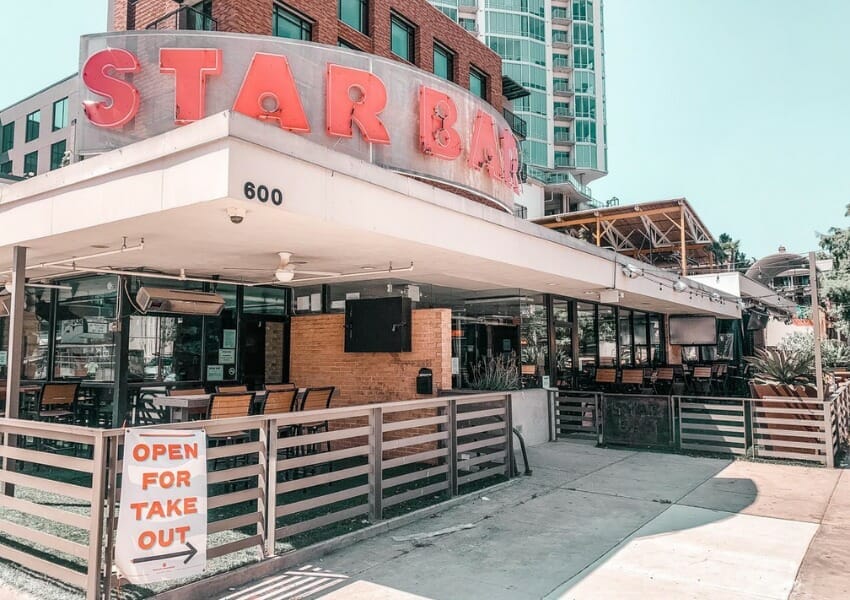 5+ Sports Bars in Downtown Austin to Watch Your Fave Teams