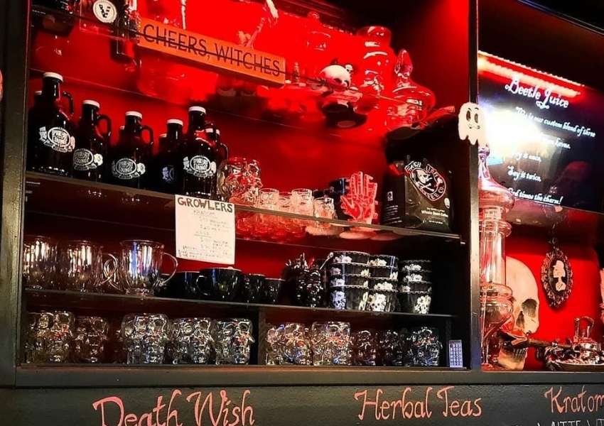 Enjoy a night out at one of these Ybor City Bars | UNATION