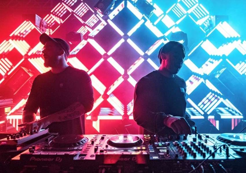 Enjoy a night out at one of these Ybor City Bars | UNATION