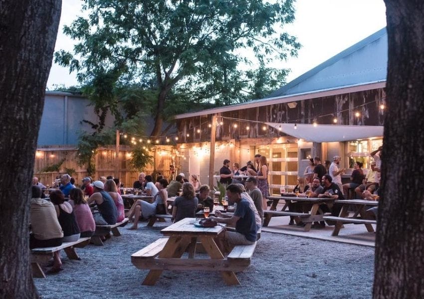 5 Best Sports Bars in Safety Harbor | UNATION