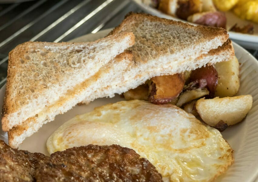 10 Must-Visit Diners in Pittsburgh | UNATION