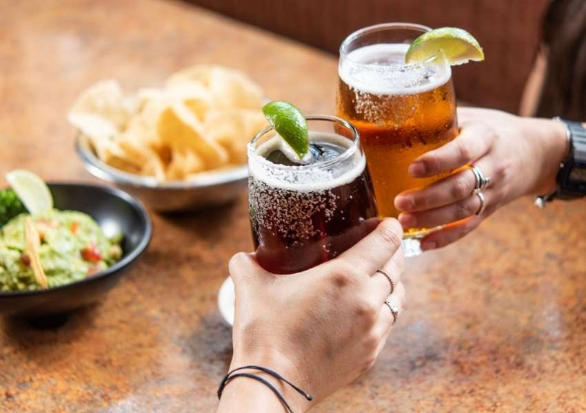 9 Best Spots for Happy Hour in Lakeland | UNATION