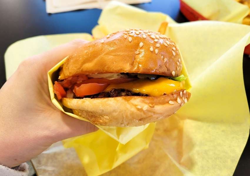 The 6+ Best Burgers in Dallas | UNATION