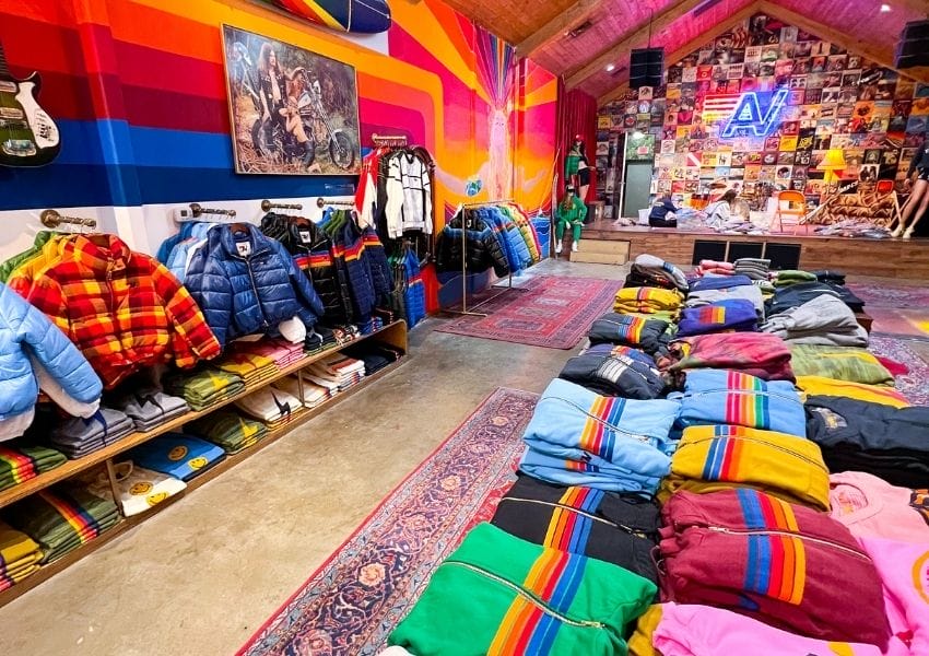 9 Stores in South Congress with Seats for Your Man