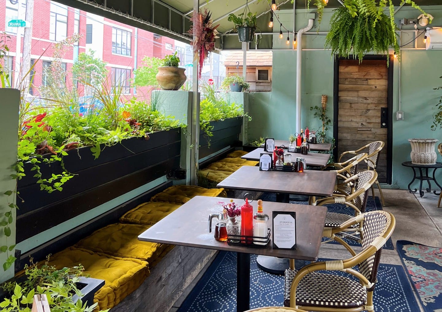 5 Must-Try Hidden Food Gems in Philadelphia – UNATION