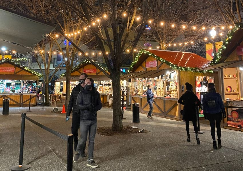 SLEIGH this Holiday Season with Gifts from These Holiday Markets in ...