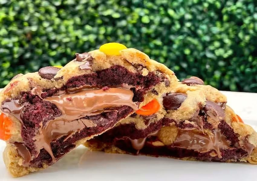 10+ Cookie Places in Orlando to Savor Sweetness