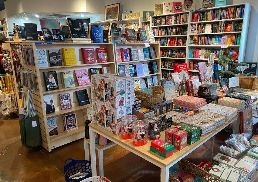 5 of the Best Bookstores in Orlando for Any Book Lover