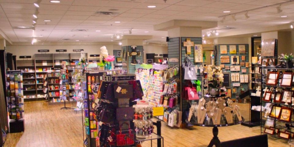 5 of the Best Bookstores in Orlando for Any Book Lover