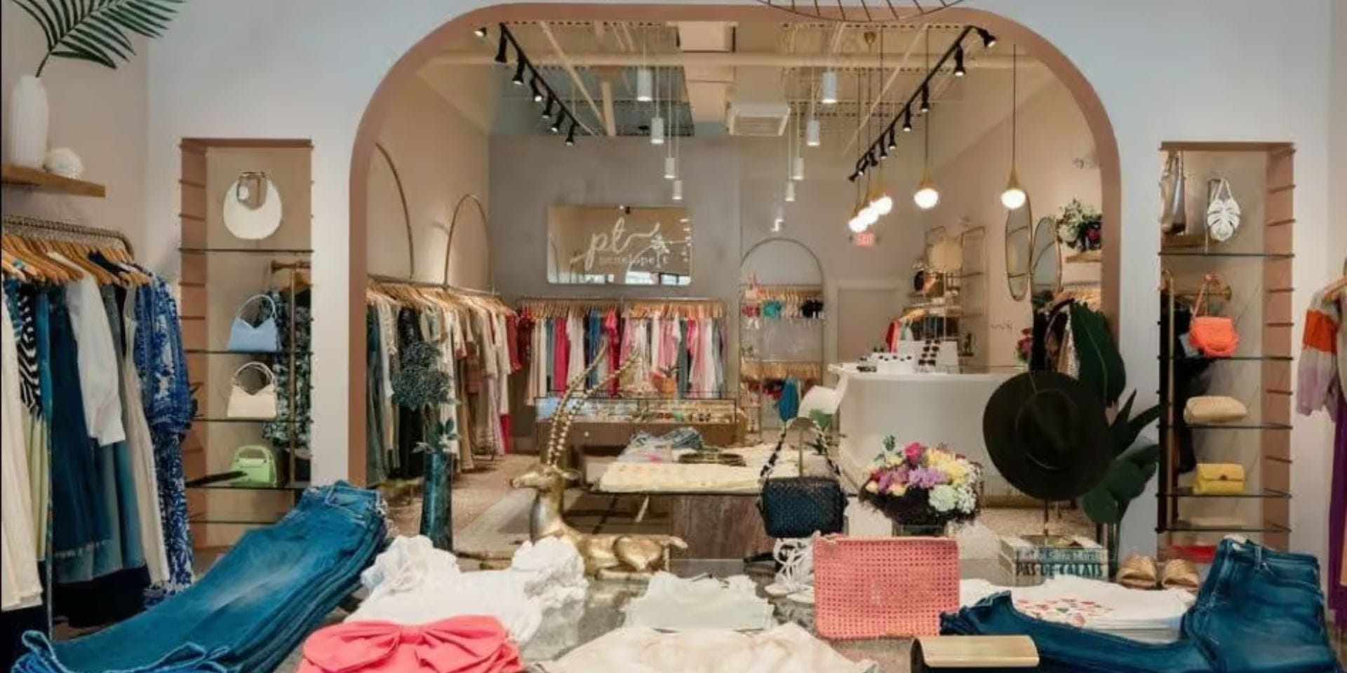 Best Gift Shops in Tampa Bay for the Perfect Holiday